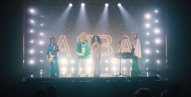 ABBA выпустила видео на рождественский сингл «Little Things» | BURO.