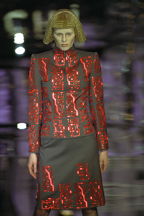 #tbt: коллекция Givenchy осень-зима 1999 | BURO.